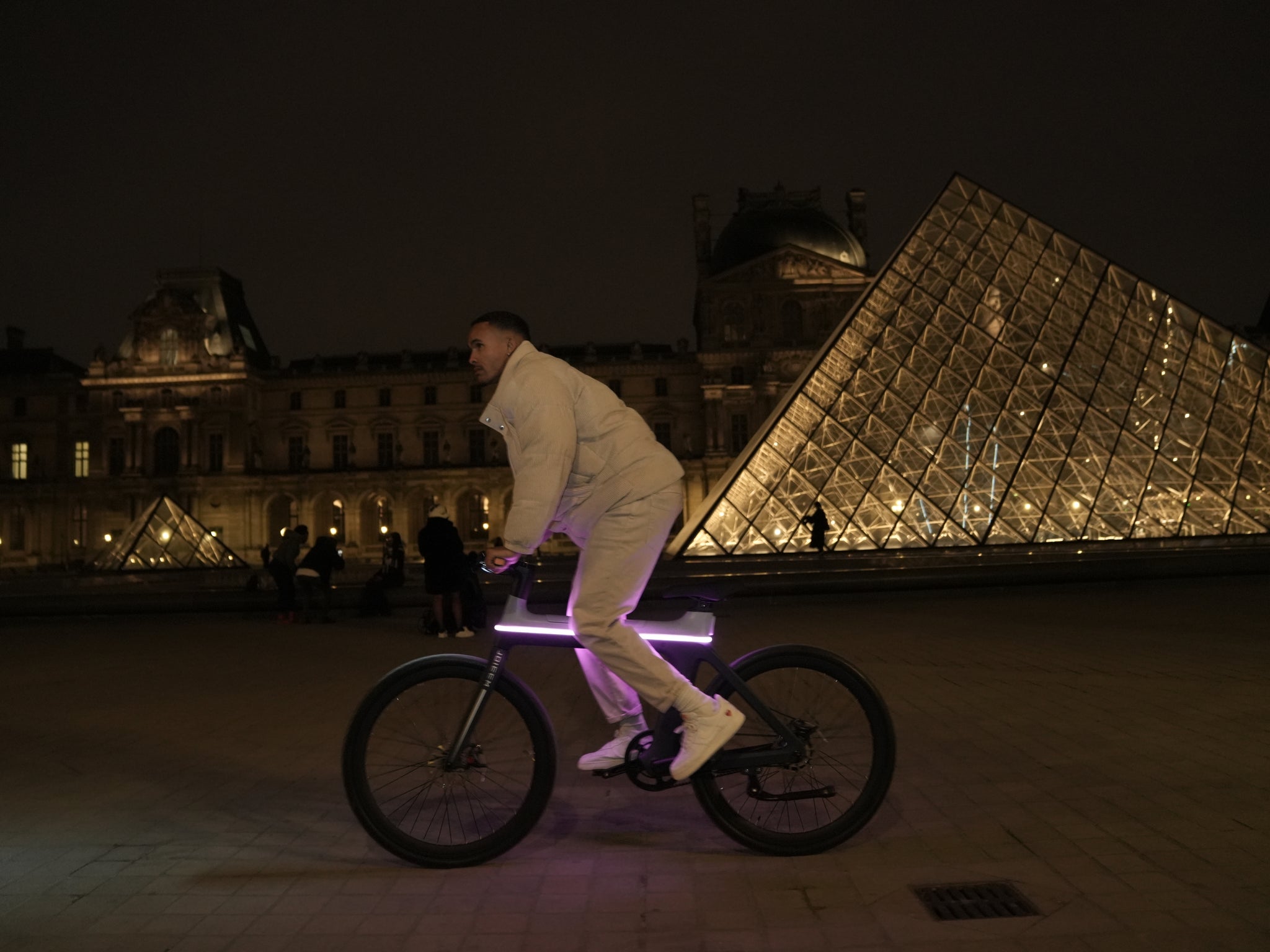 JOIEEM Ebike-X 智能電動單車 – CHRIS CYCLE